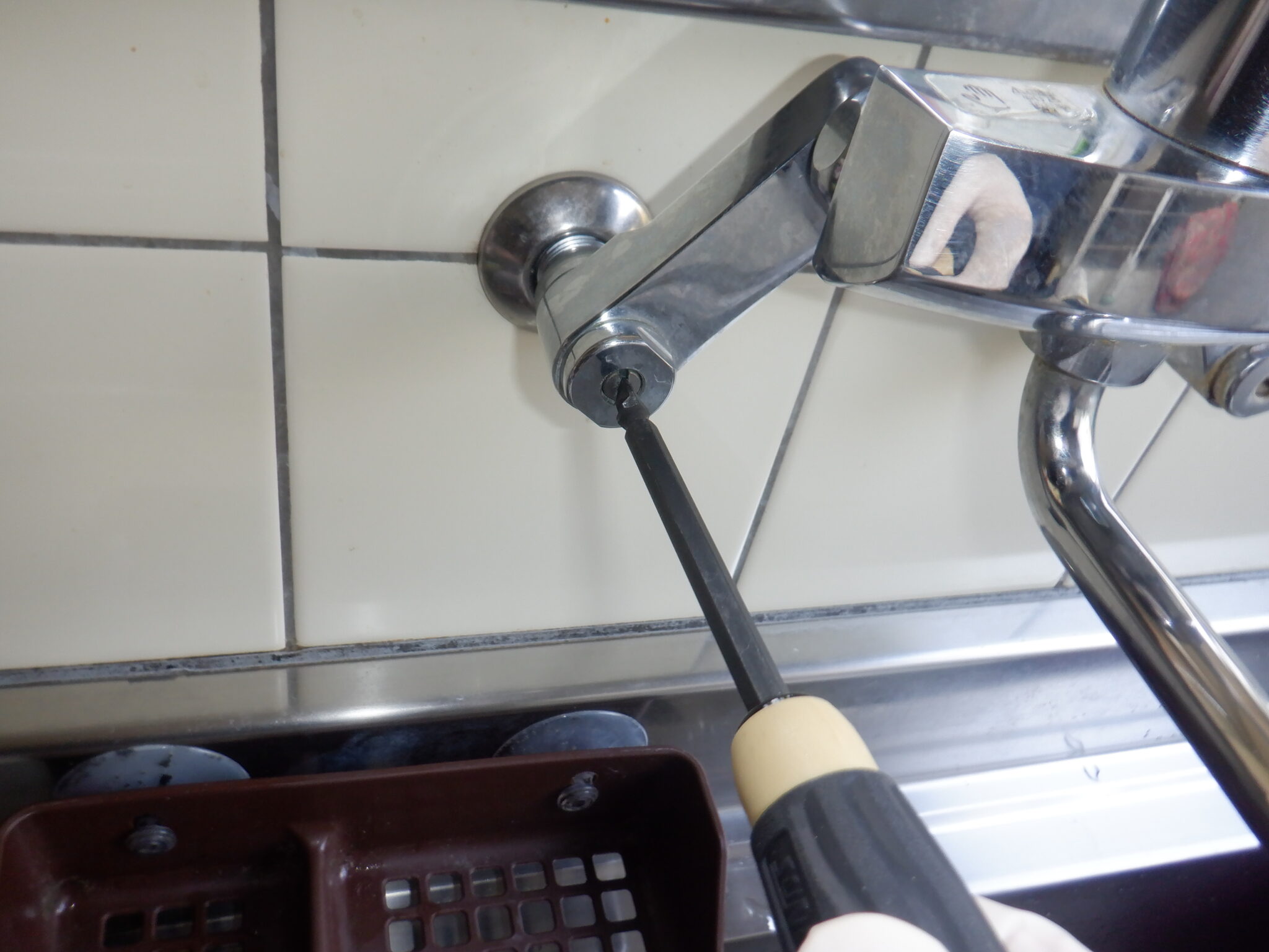 TOTO TKJ30URX【ｶｰﾄﾘｯｼﾞ交換】 壁付ｼﾝｸﾞﾙﾚﾊﾞｰ水栓 水漏れ修理方法 | あなたにも出来るかも？水道修理のブログ