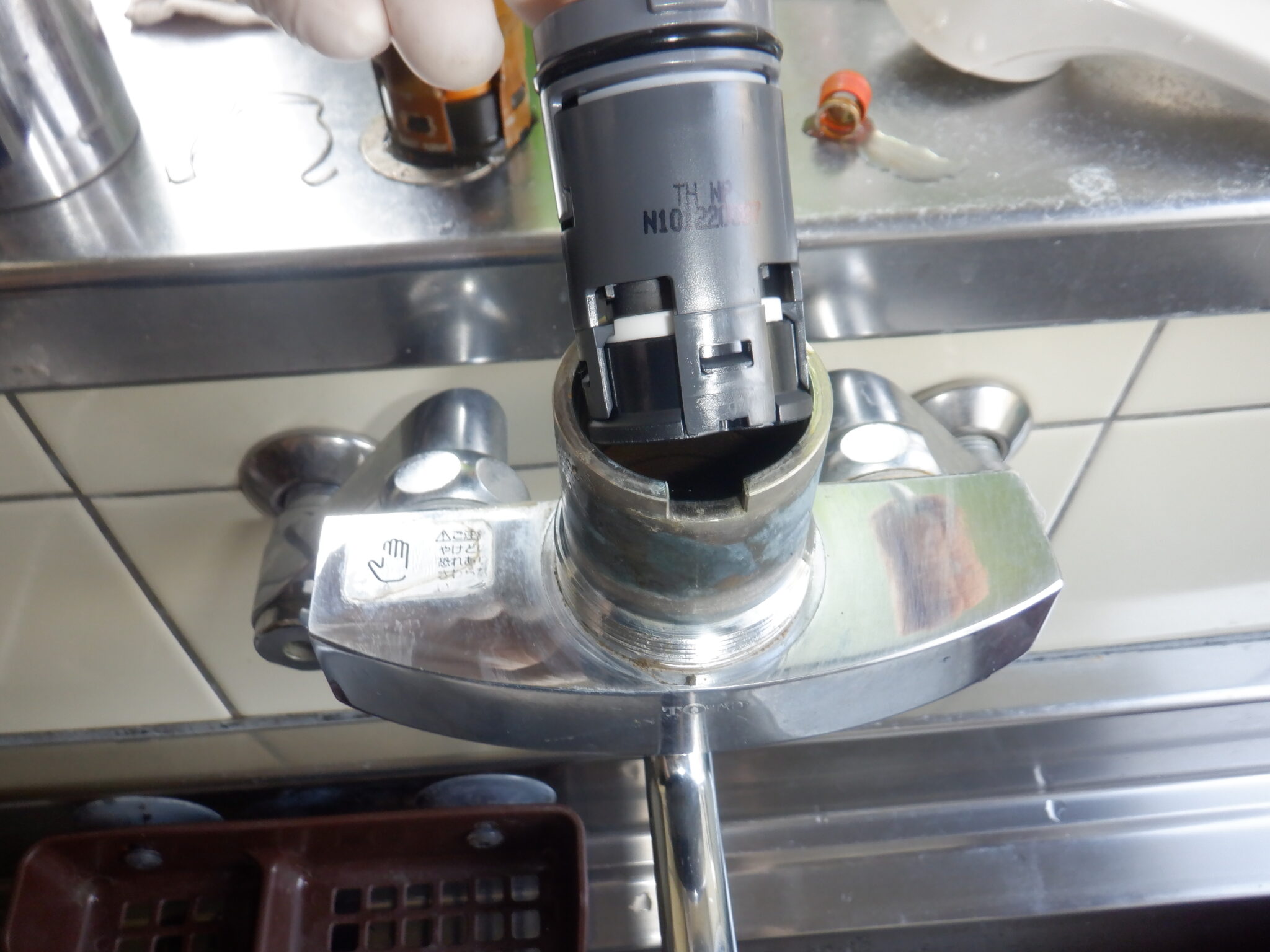 TOTO TKJ30URX【ｶｰﾄﾘｯｼﾞ交換】 壁付ｼﾝｸﾞﾙﾚﾊﾞｰ水栓 水漏れ修理方法 | あなたにも出来るかも？水道修理のブログ