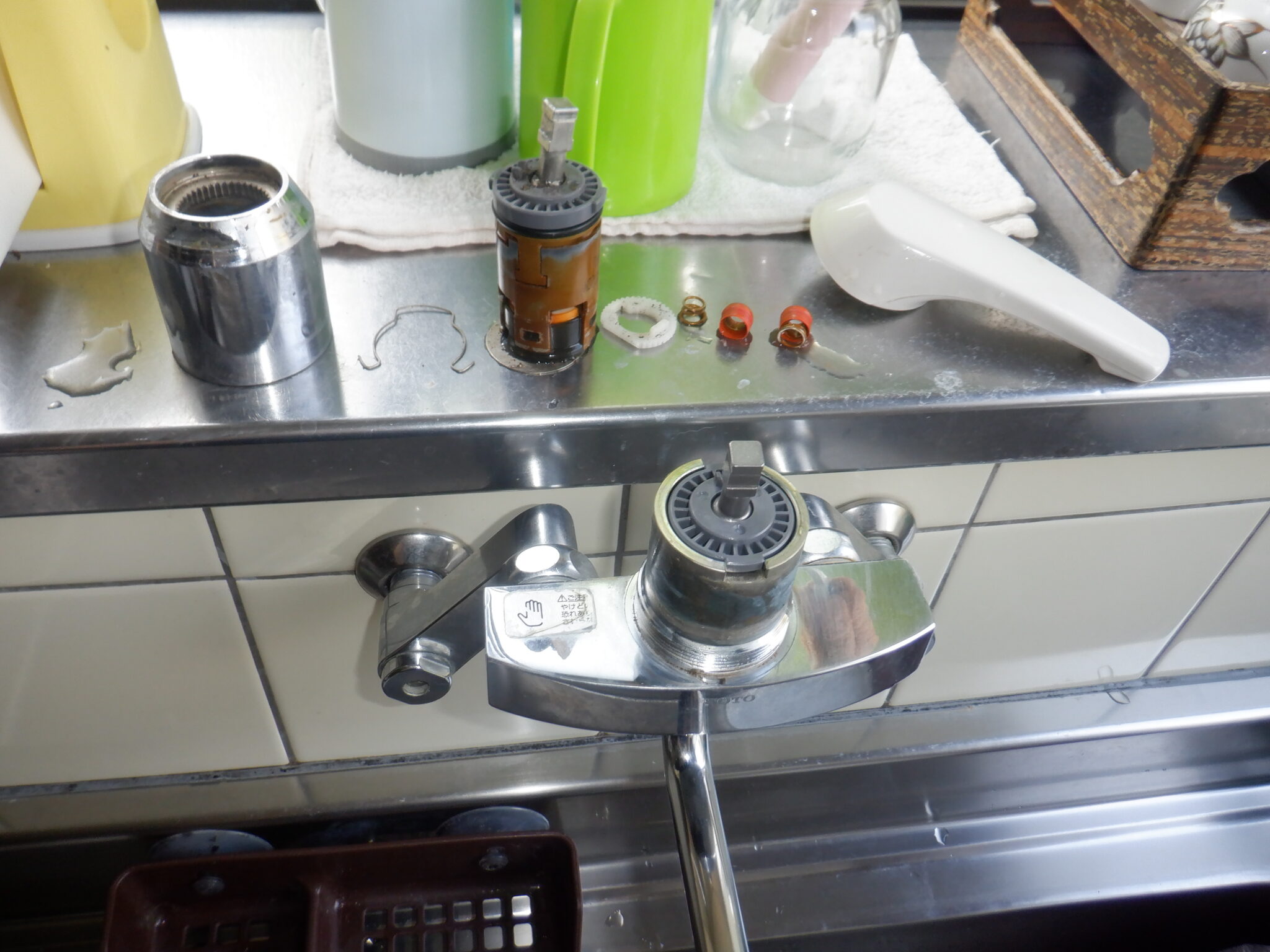 TOTO TKJ30URX【ｶｰﾄﾘｯｼﾞ交換】 壁付ｼﾝｸﾞﾙﾚﾊﾞｰ水栓 水漏れ修理方法 | あなたにも出来るかも？水道修理のブログ