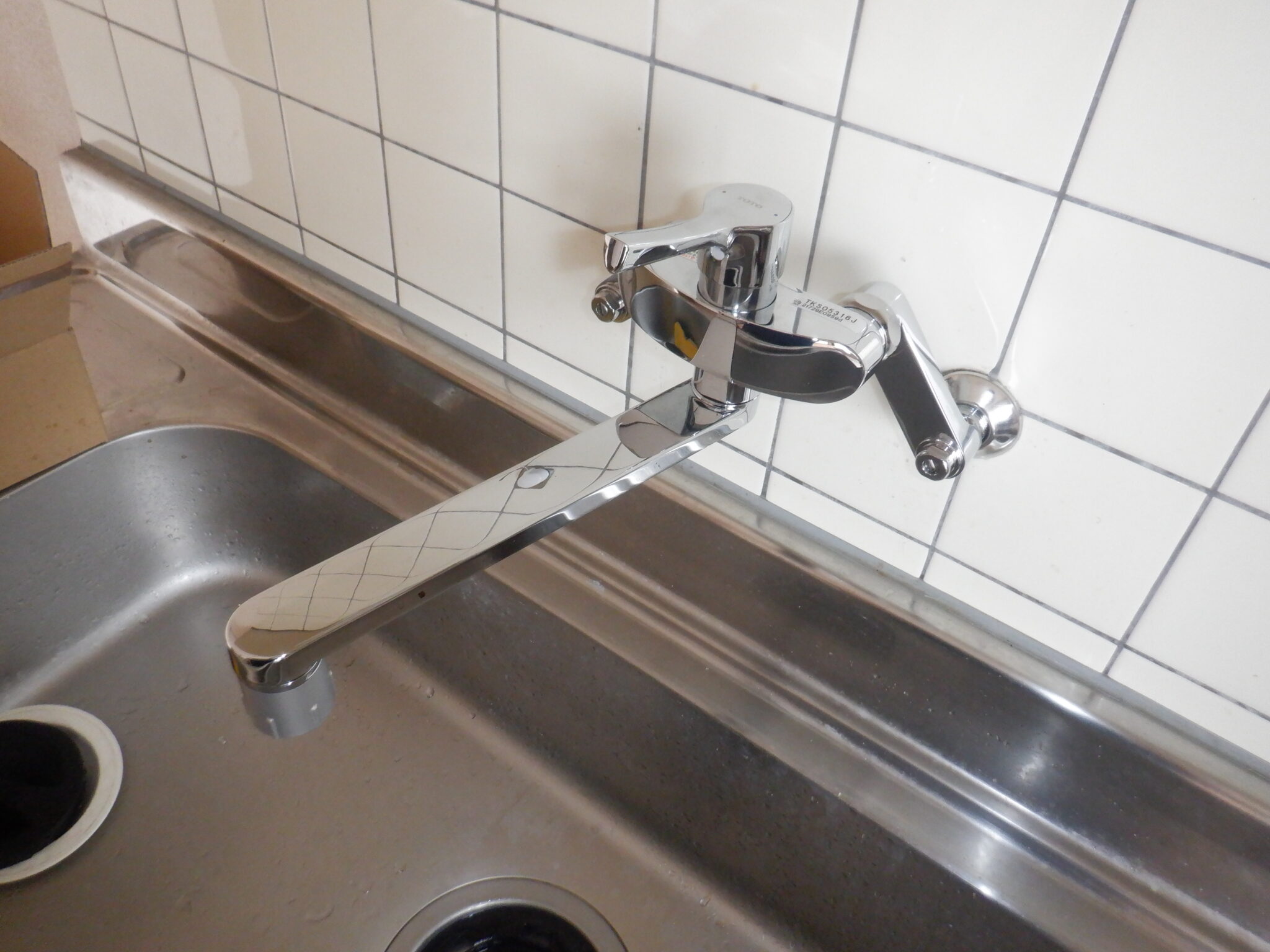 TOTO TKJ30X（修理部品供給終了品） 壁付ｼﾝｸﾞﾙﾚﾊﾞｰ水栓＜水が止まらない・ﾚﾊﾞｰの動きが重い＞ 水栓本体交換方法 TOTO TKS05316J | あなたにも出来るかも？水道 ...