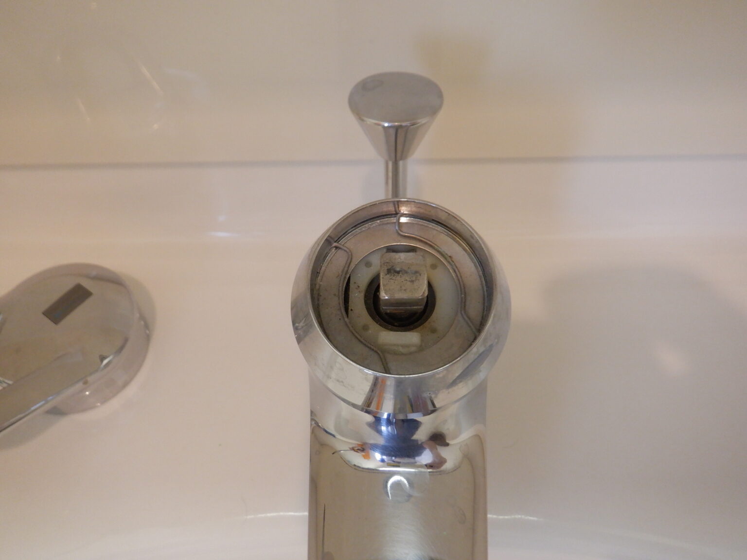 TOTO TLF31UX【ｶｰﾄﾘｯｼﾞ交換】 ﾆｭｰﾌｧﾐﾘｰｼﾘｰｽﾞ 洗面ｼﾝｸﾞﾙﾚﾊﾞｰ水栓 水漏れ修理 ※TLF31UDX､TLF31U1DXも対象 | あなたにも出来るかも？水道 ...