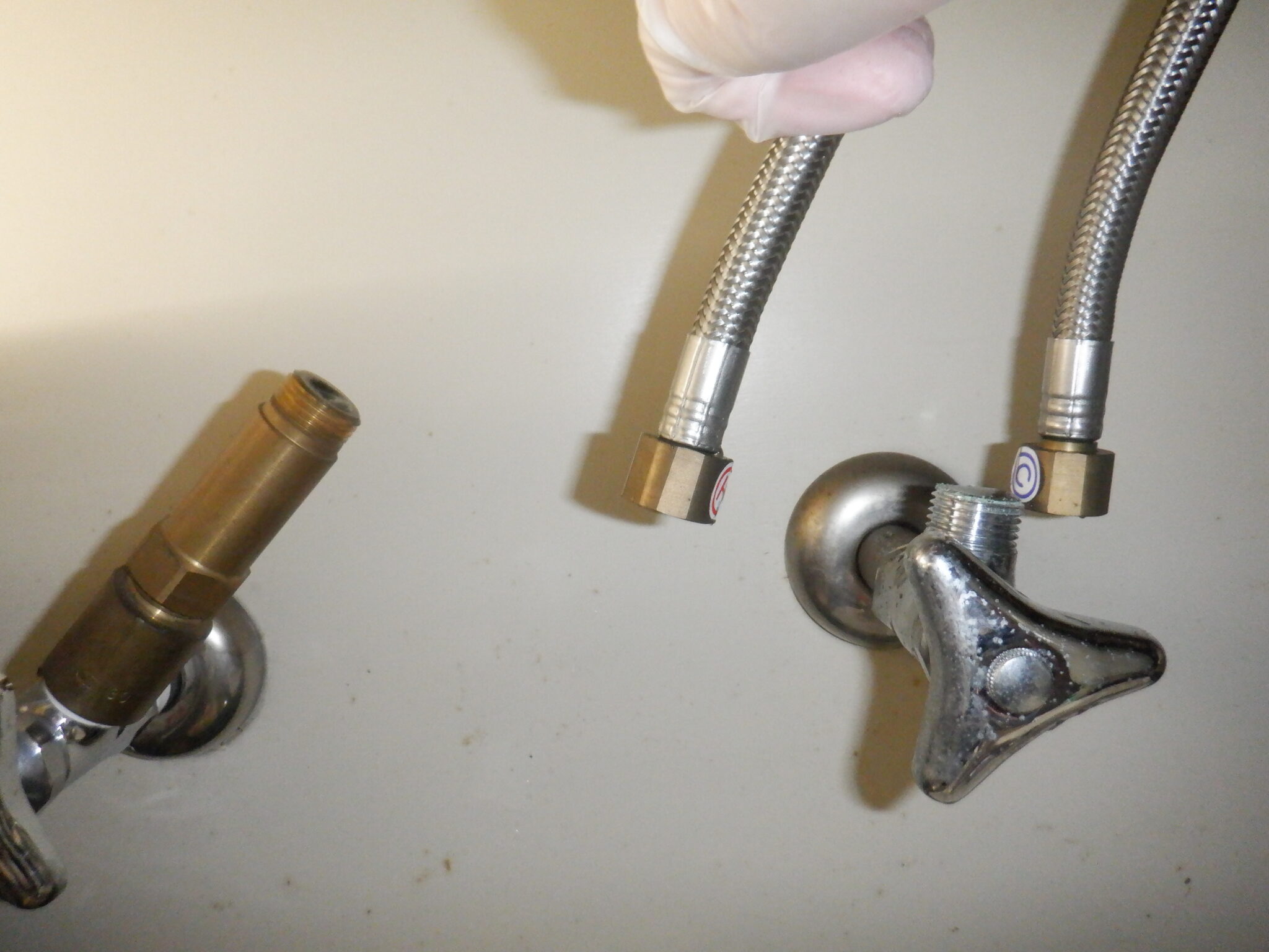 TOTO TKJ31UFX【ｶｰﾄﾘｯｼﾞ交換方法】 台付ｼﾝｸﾞﾙﾚﾊﾞｰ水栓（上吐水）※修理部品供給終了 水栓本体交換方法 | あなたにも出来るかも？水道修理のブログ