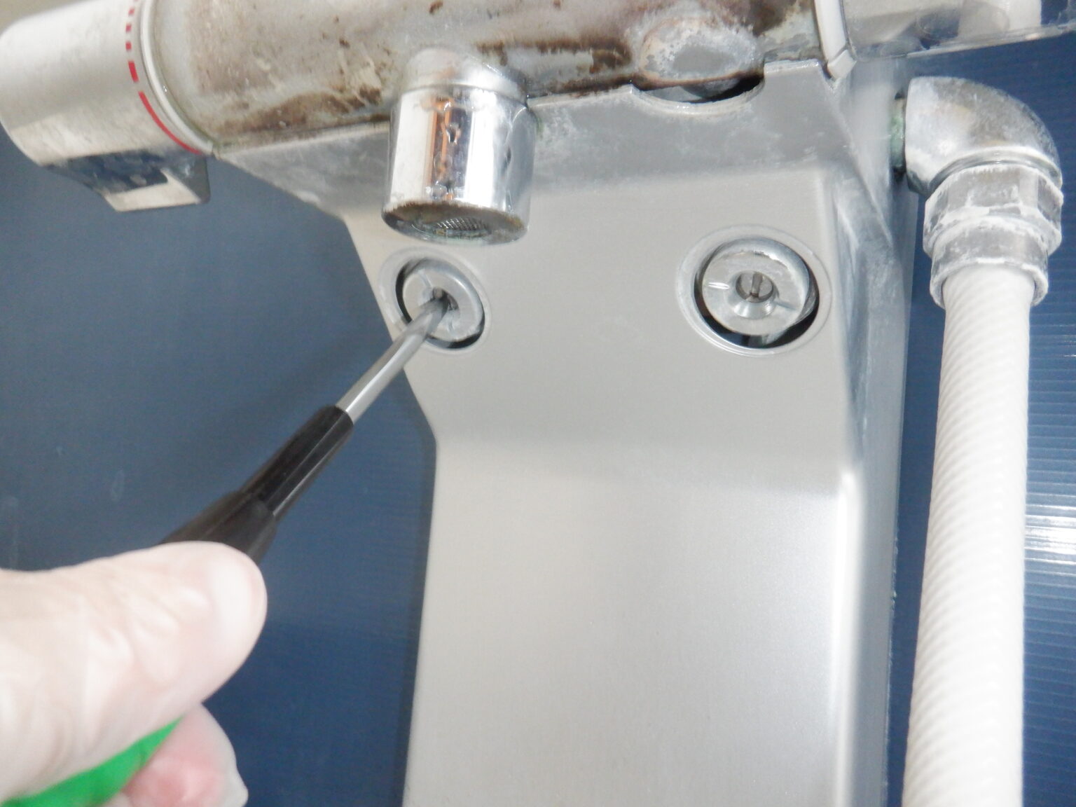 TOTO TMHG40-1RB【開閉ﾕﾆｯﾄ交換手順】ﾕﾆｯﾄﾊﾞｽ(ﾊﾞｽﾋﾟｱ） 洗い場ｶｳﾝﾀｰ用 ｻｰﾓｼｬﾜｰ水栓 水漏れ修理方法 | あなたにも出来るかも？水道修理のブログ