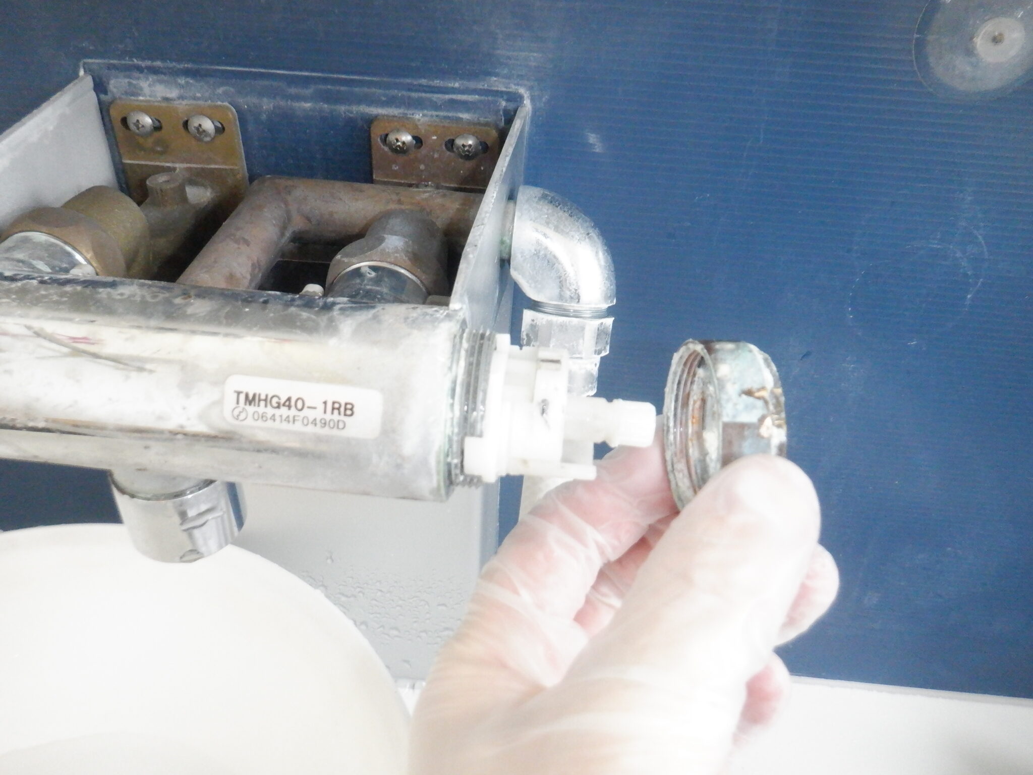 TOTO TMHG40-1RB【開閉ﾕﾆｯﾄ交換手順】ﾕﾆｯﾄﾊﾞｽ(ﾊﾞｽﾋﾟｱ） 洗い場ｶｳﾝﾀｰ用 ｻｰﾓｼｬﾜｰ水栓 水漏れ修理方法 | あなたにも出来るかも？水道修理のブログ