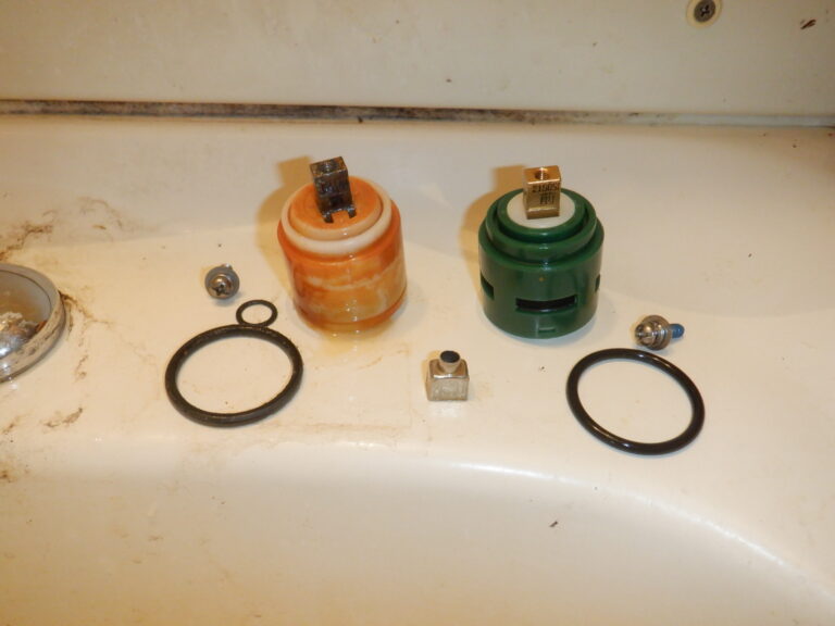 KVK KM302N（A）【ｶｰﾄﾘｯｼﾞ交換方法、本体後継品情報】 洗面ｼﾝｸﾞﾙﾚﾊﾞｰ水栓 水漏れ修理方法 ※代替・後継機種の記載有り | あなたにも出来るかも？水道修理のブログ