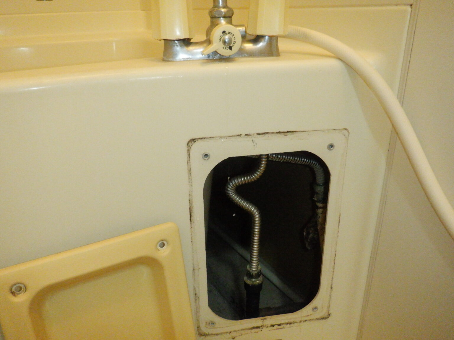 MYM MS364 浴室 台付2ﾊﾝﾄﾞﾙ・ｼｬﾜｰ水栓 水漏れ 水栓本体交換方法 ※修理部品の記載も有り | あなたにも出来るかも？水道修理のブログ