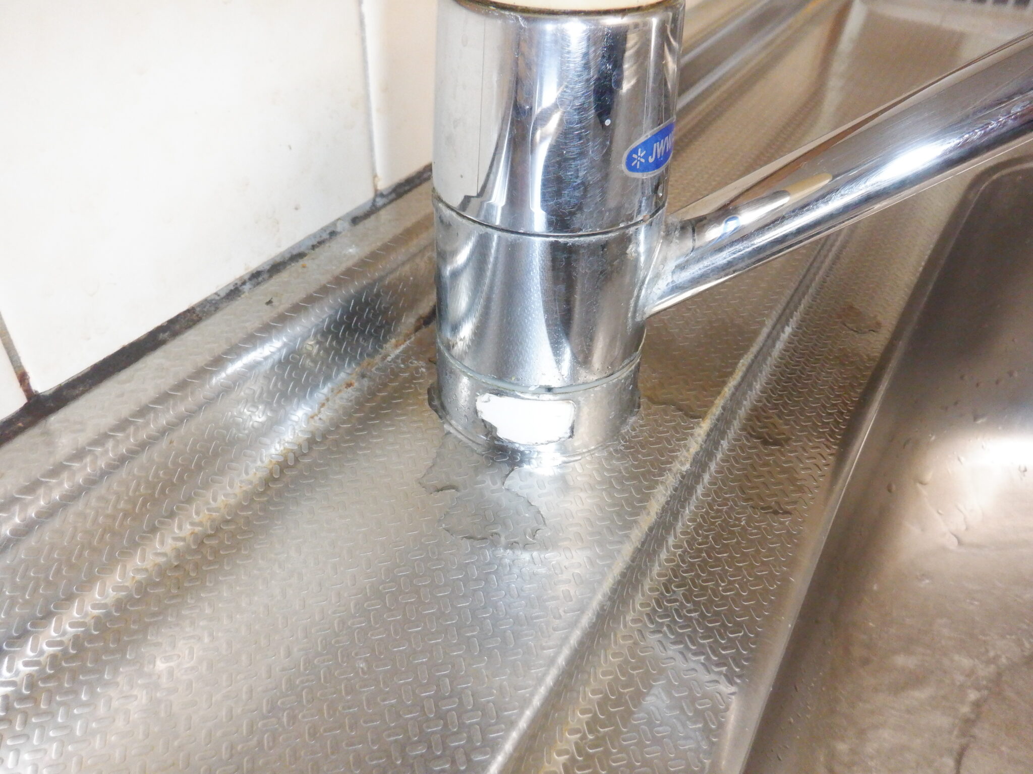 MYM FM737 【ﾀｶﾗｽﾀﾝﾀﾞｰﾄﾞ製 ｼｽﾃﾑｷｯﾁﾝ】 ｼﾝｸﾞﾙﾚﾊﾞｰ水栓 水漏れ 水栓本体交換手順 ※補足 修理部品の記載有り | あなたにも出来るかも？水道修理のブログ