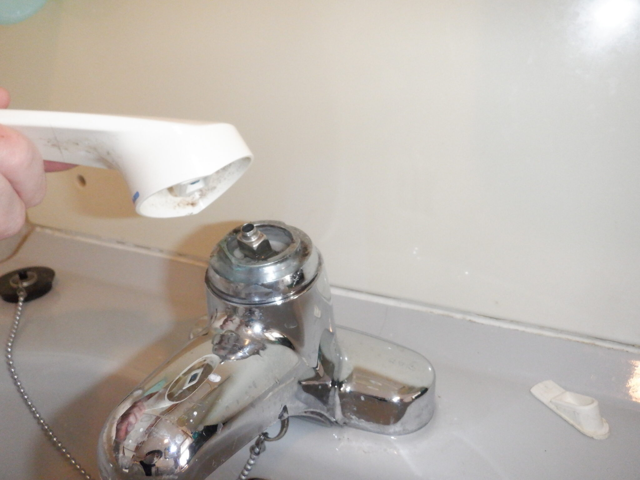 KVK KM315（G・GT）【ﾊﾞﾙﾌﾞｶｰﾄﾘｯｼﾞ交換手順】洗面ｼﾝｸﾞﾙﾚﾊﾞｰ水栓 水漏れ修理方法 ※洗面化粧台 ﾀｶﾗｽﾀﾝﾀﾞｰﾄﾞ | あなたにも出来るかも？水道修理のブログ