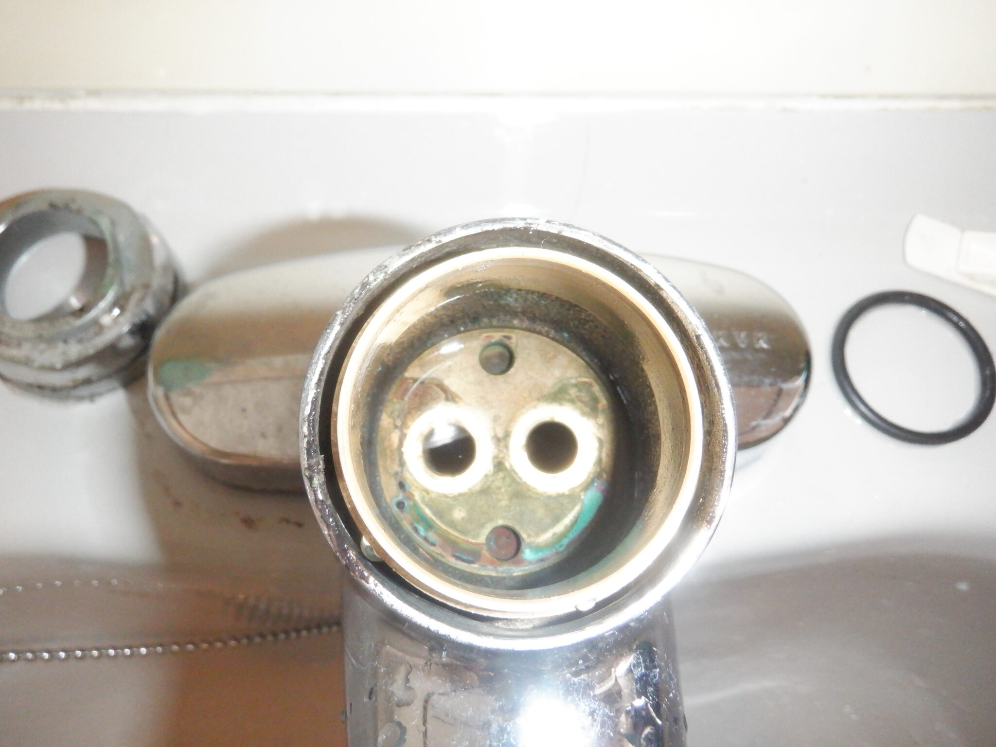 KVK KM315（G・GT）【ﾊﾞﾙﾌﾞｶｰﾄﾘｯｼﾞ交換手順】洗面ｼﾝｸﾞﾙﾚﾊﾞｰ水栓 水漏れ修理方法 ※洗面化粧台 ﾀｶﾗｽﾀﾝﾀﾞｰﾄﾞ | あなたにも出来るかも？水道修理のブログ