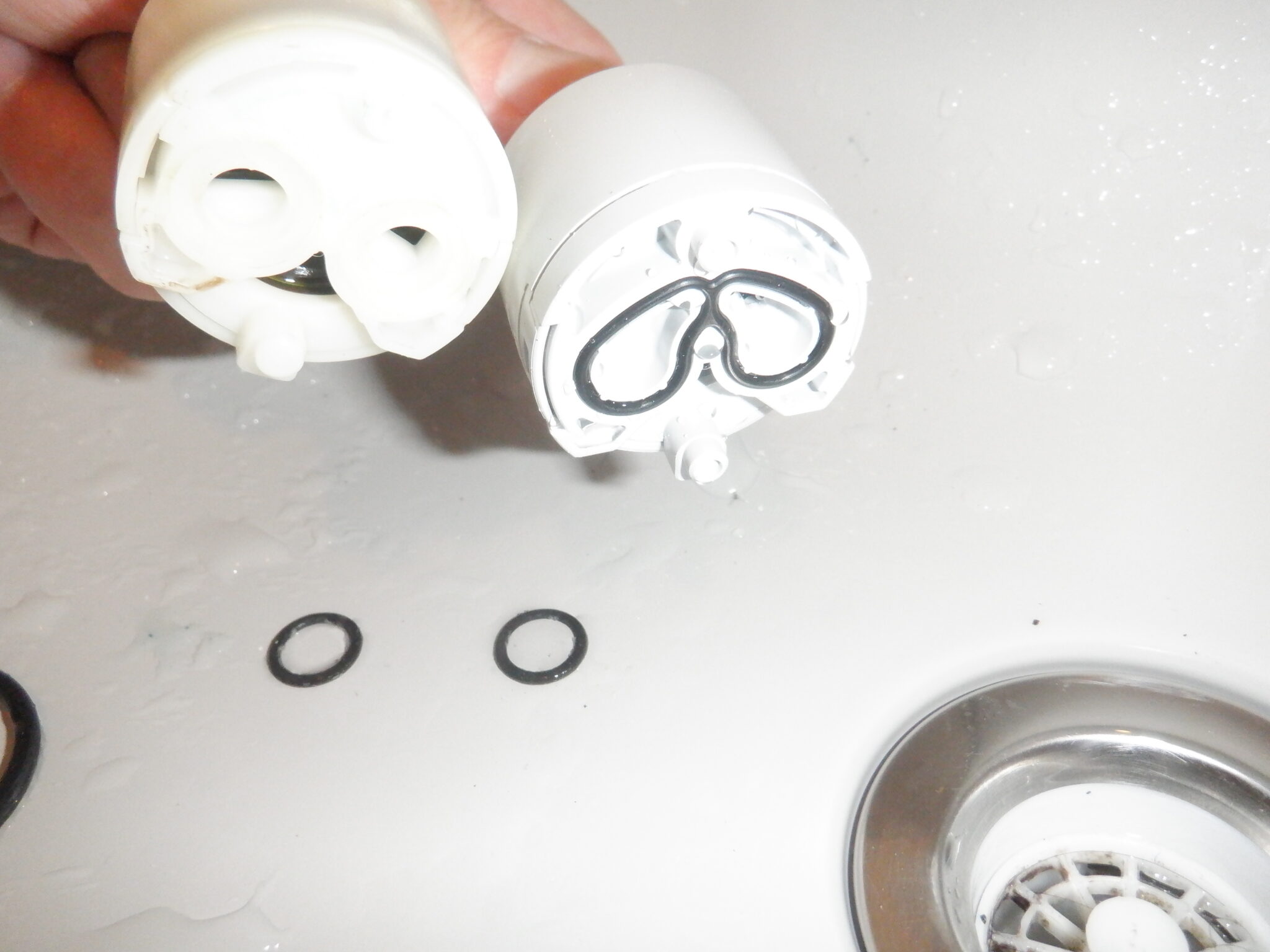 KVK KM315（G・GT）【ﾊﾞﾙﾌﾞｶｰﾄﾘｯｼﾞ交換手順】洗面ｼﾝｸﾞﾙﾚﾊﾞｰ水栓 水漏れ修理方法 ※洗面化粧台 ﾀｶﾗｽﾀﾝﾀﾞｰﾄﾞ | あなたにも出来るかも？水道修理のブログ