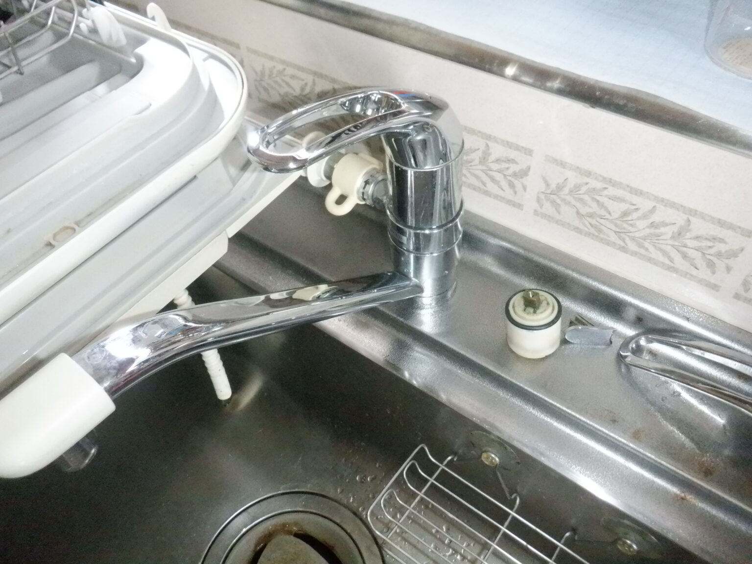 KVK KM346M【ｶｰﾄﾘｯｼﾞ交換】 ｷｯﾁﾝ台付ｼﾝｸﾞﾙﾚﾊﾞｰ水栓 水が止まらない場合の修理方法 ※ﾀｶﾗｽﾀﾝﾀﾞｰﾄﾞ製ｼｽﾃﾑｷｯﾁﾝ | あなたにも出来るかも？水道修理のブログ