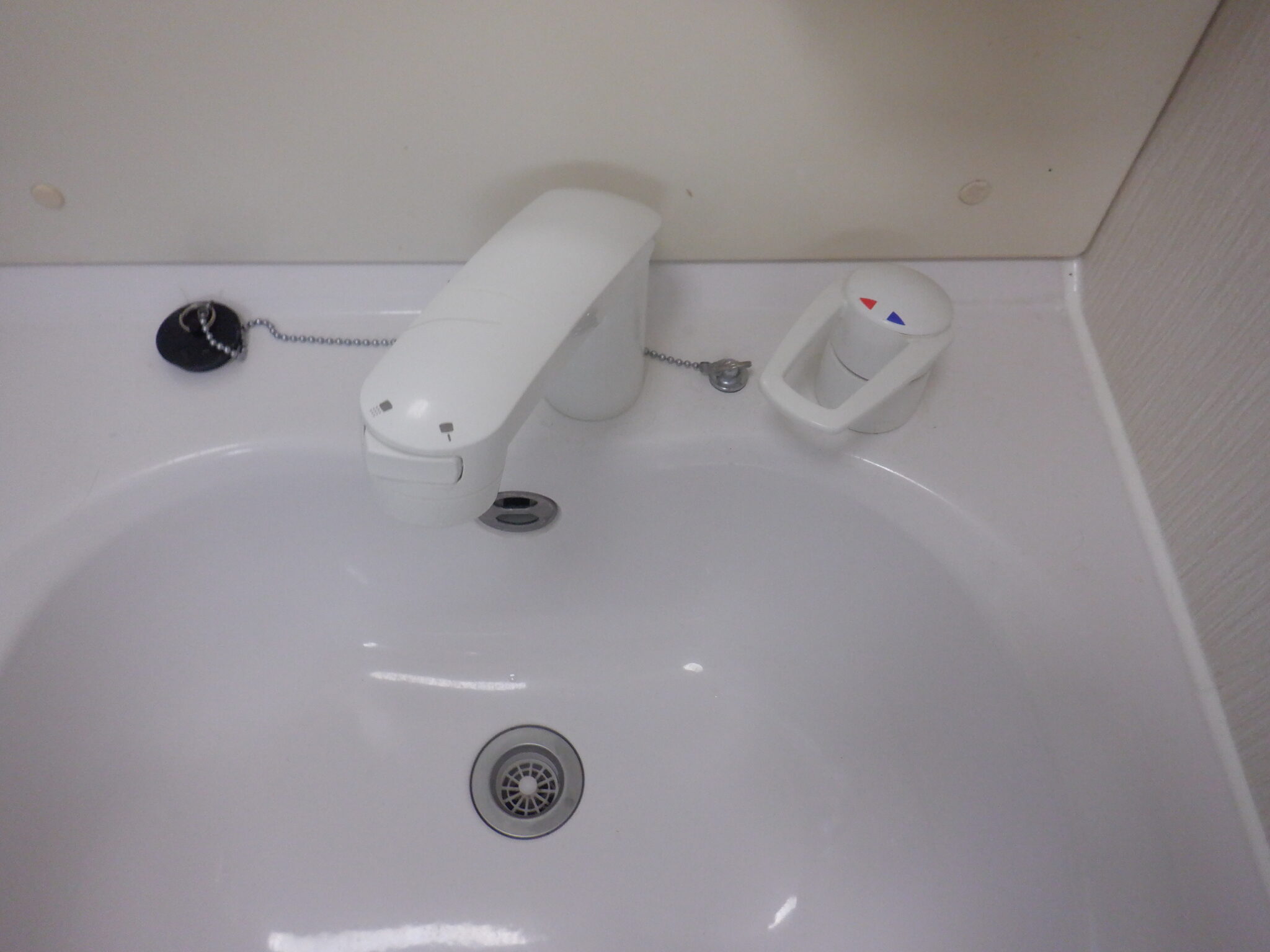 MYM FA244HU16【ｼｬﾜｰﾎｰｽ交換・ｶｰﾄﾘｯｼﾞ交換】 洗面洗髪ｼｬﾜｰ水栓（ﾀｶﾗｽﾀﾝﾀﾞｰﾄﾞ洗面台仕様）ｼｬﾜｰﾎｰｽ水漏れ | あなたにも出来るかも？水道修理のブログ