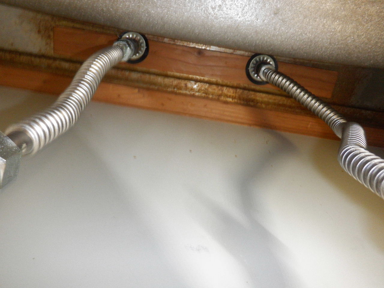 TOTO TK3S ｷｯﾁﾝ用 台付2穴2ﾊﾝﾄﾞﾙ水栓 水漏れ修理 本体取替方法（ｼﾝｸﾞﾙﾚﾊﾞｰ水栓へ変更） | あなたにも出来るかも？水道修理のブログ