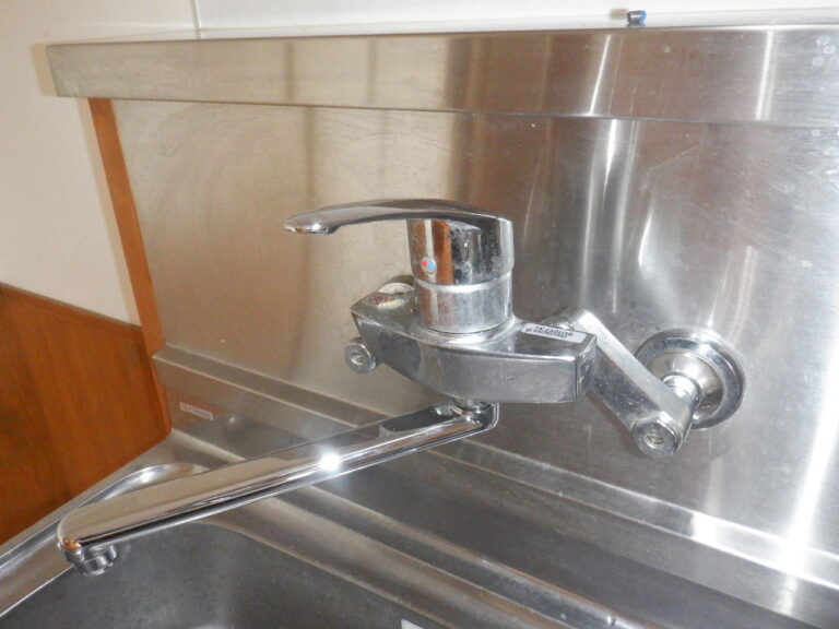 TOTO TKJ30U3R【ｶｰﾄﾘｯｼﾞ交換方法、後継品・代替品情報】 ﾒﾀﾙｼﾞｮｲｼﾘｰｽﾞ ｷｯﾁﾝ壁付ｼﾝｸﾞﾙﾚﾊﾞｰ水栓 水漏れ修理 | あなたにも出来るかも？水道修理のブログ