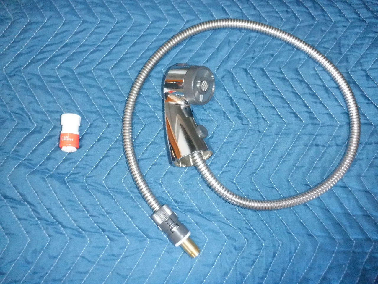 MYM LFA547T10CL【ｼｬﾜｰﾎｰｽ交換、ｶｰﾄﾘｯｼﾞ品番情報】 洗面洗髪ｼｬﾜｰ水栓（ｸﾘﾅｯﾌﾟ洗面台・ﾌｫﾙﾃｨｱ）＜ｼｬﾜｰﾎｰｽから水漏れ＞ 修理方法 | あなたにも ...