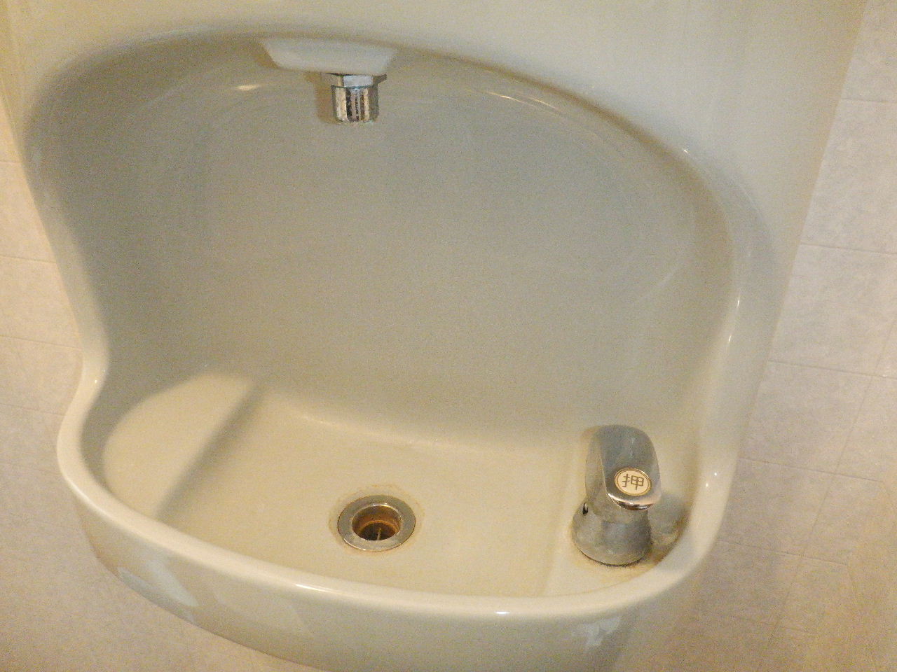 INAX (G)AWL-76AP 埋込式手洗器水栓（ﾌﾟｯｼｭ式）LF-76P 修理方法（水栓本体交換手順） | あなたにも出来るかも？水道 ...