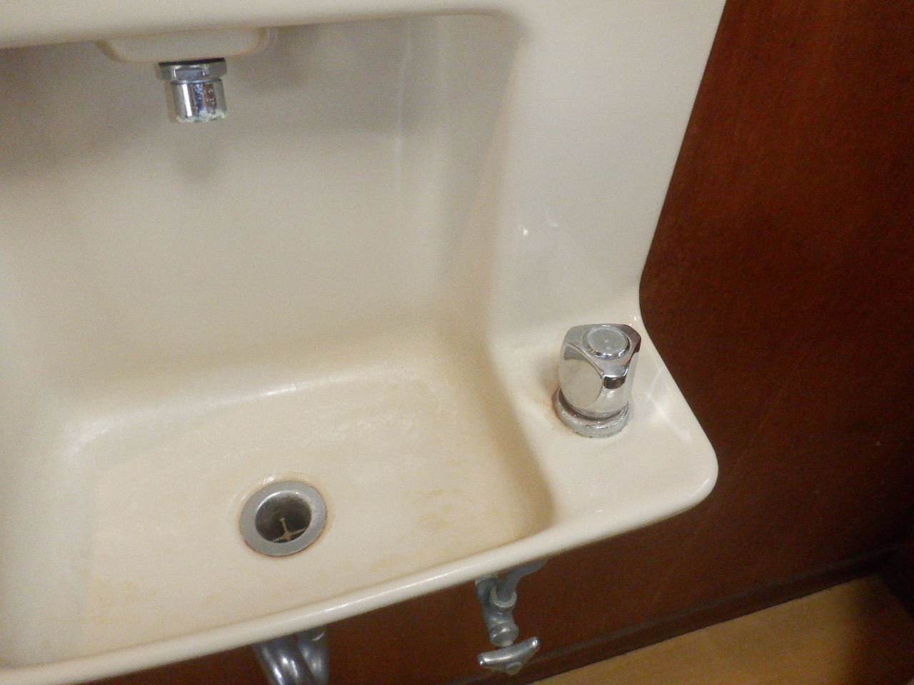 TOTO TL590AX【ﾊﾞﾙﾌﾞ部交換】 手洗器用ﾊﾝﾄﾞﾙ式水栓 修理方法 ※TOTO 埋込手洗器 L590(R) | あなたにも出来るかも？水道修理のブログ