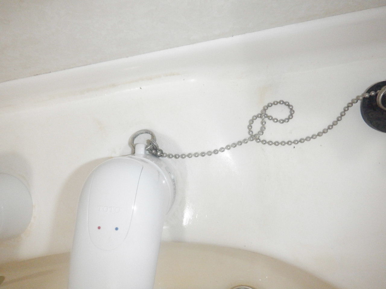 TOTO TL385UG2#N11【後継品へ本体交換、ｶｰﾄﾘｯｼﾞ･ｼｬﾜｰﾎｰｽ交換方法】 台付ｼﾝｸﾞﾙ洗髪ｼｬﾜｰ水栓（水が止まらない・ｼｬﾜｰﾎｰｽから水漏れ） | あなたにも出来る ...