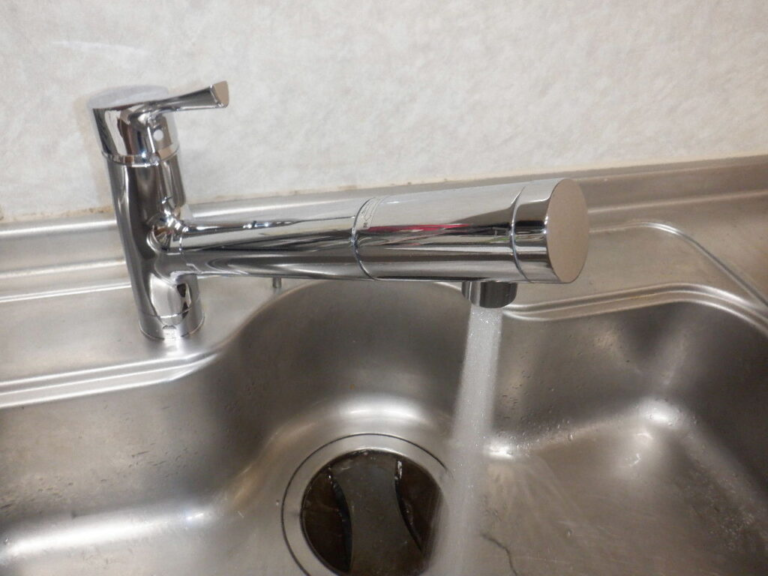 TOTO TKHG38型【ｶｰﾄﾘｯｼﾞ交換方法・後継品情報】 台付ｼﾝｸﾞﾙ・浄水器内蔵型・ﾊﾝﾄﾞｼｬﾜｰ水栓＜水が止まらない＞修理方法 ※ﾊﾟﾅｿﾆｯｸ製ｷｯﾁﾝ | あなたにも出来るか ...