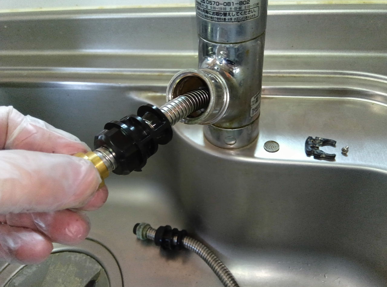 TOTO TKHG38P型【ｶｰﾄﾘｯｼﾞ交換方法、ｼｬﾜｰﾎｰｽ交換、後継品情報】 台付ｼﾝｸﾞﾙ・浄水器内蔵型・ﾊﾝﾄﾞｼｬﾜｰ水栓＜水が止まらない・ｼｬﾜｰﾎｰｽから水漏れ＞修理方法 ...