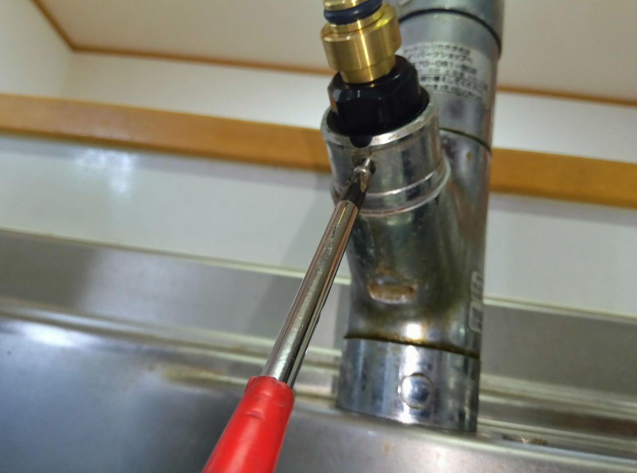 TOTO TKHG38P型【ｶｰﾄﾘｯｼﾞ交換方法、ｼｬﾜｰﾎｰｽ交換、後継品情報】 台付ｼﾝｸﾞﾙ・浄水器内蔵型・ﾊﾝﾄﾞｼｬﾜｰ水栓＜水が止まらない・ｼｬﾜｰﾎｰｽから水漏れ＞修理方法 ...