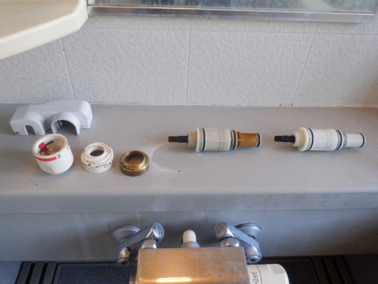 MYM MS6000【温調ｶｰﾄﾘｯｼﾞ､切替ｶｰﾄﾘｯｼﾞ交換】 壁付ｻｰﾓｽﾀｯﾄ式ｼｬﾜｰ水栓＜温度調節が出来ない、水が止まらない＞修理方法 | あなたにも出来るかも？水道修理のブログ