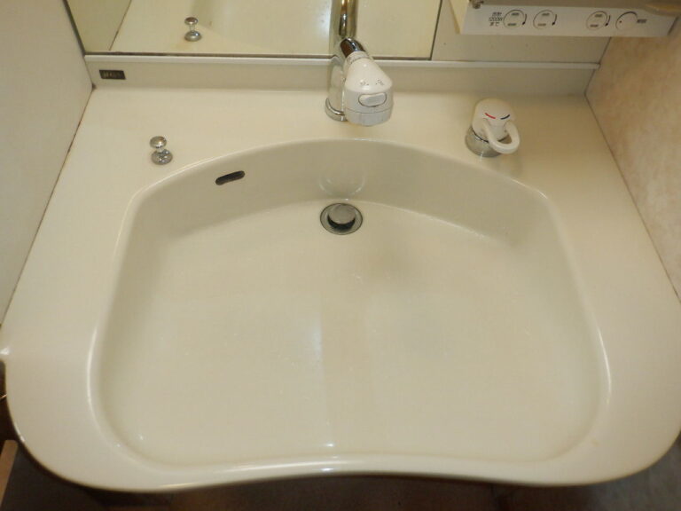 MYM FA241-011【ｶｰﾄﾘｯｼﾞ交換、ｼｬﾜｰﾎｰｽ交換】 洗面ｼﾝｸﾞﾙﾚﾊﾞｰ式洗髪ｼｬﾜｰ水栓＜水が止まらない・ﾚﾊﾞｰ下から水漏れ､ｼｬﾜｰﾎｰｽ水漏れ＞修理方法 ※NAiS ...