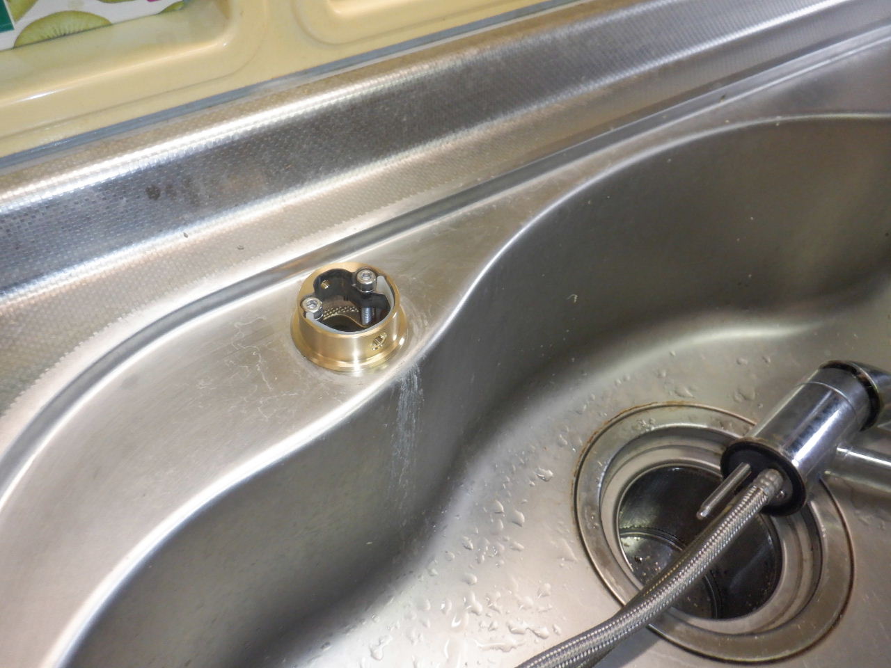 TOTO TKJ31F【水栓本体交換・取り外し方法】【下げ吐水】 台所ｼﾝｸﾞﾙﾚﾊﾞｰ水栓 （修理部品供給終了品） | あなたにも出来るかも？水道修理のブログ