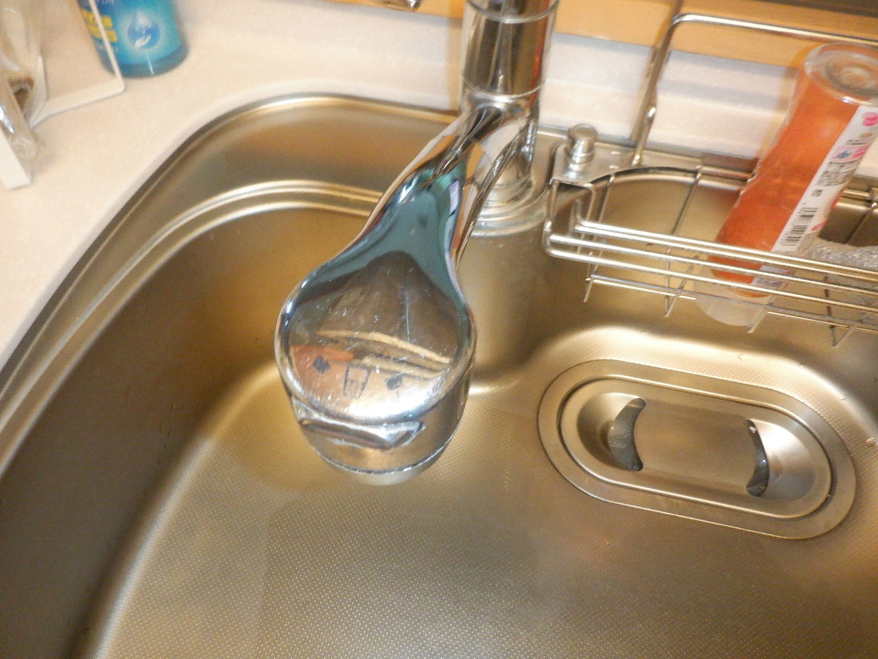 MYM FB273-094【ｼｬﾜｰﾎｰｽ・ｶｰﾄﾘｯｼﾞ交換、本体後継品・代替品情報】台付ｼﾝｸﾞﾙﾚﾊﾞｰ式ｼｬﾜｰ水栓 水漏れ修理方法 ※ｸﾘﾅｯﾌﾟｷｯﾁﾝ | あなたにも出来るかも ...