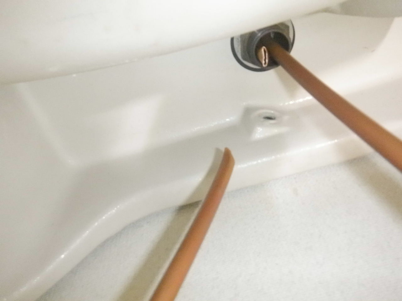 INAX SF-35S【本体後継品へ交換、ｶｰﾄﾘｯｼﾞ品番情報】ｼﾝｸﾞﾙﾚﾊﾞｰ洗髪ｼｬﾜｰ水栓＜水が止まらない、ｼｬﾜｰ･ｶﾗﾝの切替が出来ない＞ 水栓本体交換方法 | あなたにも出来る ...