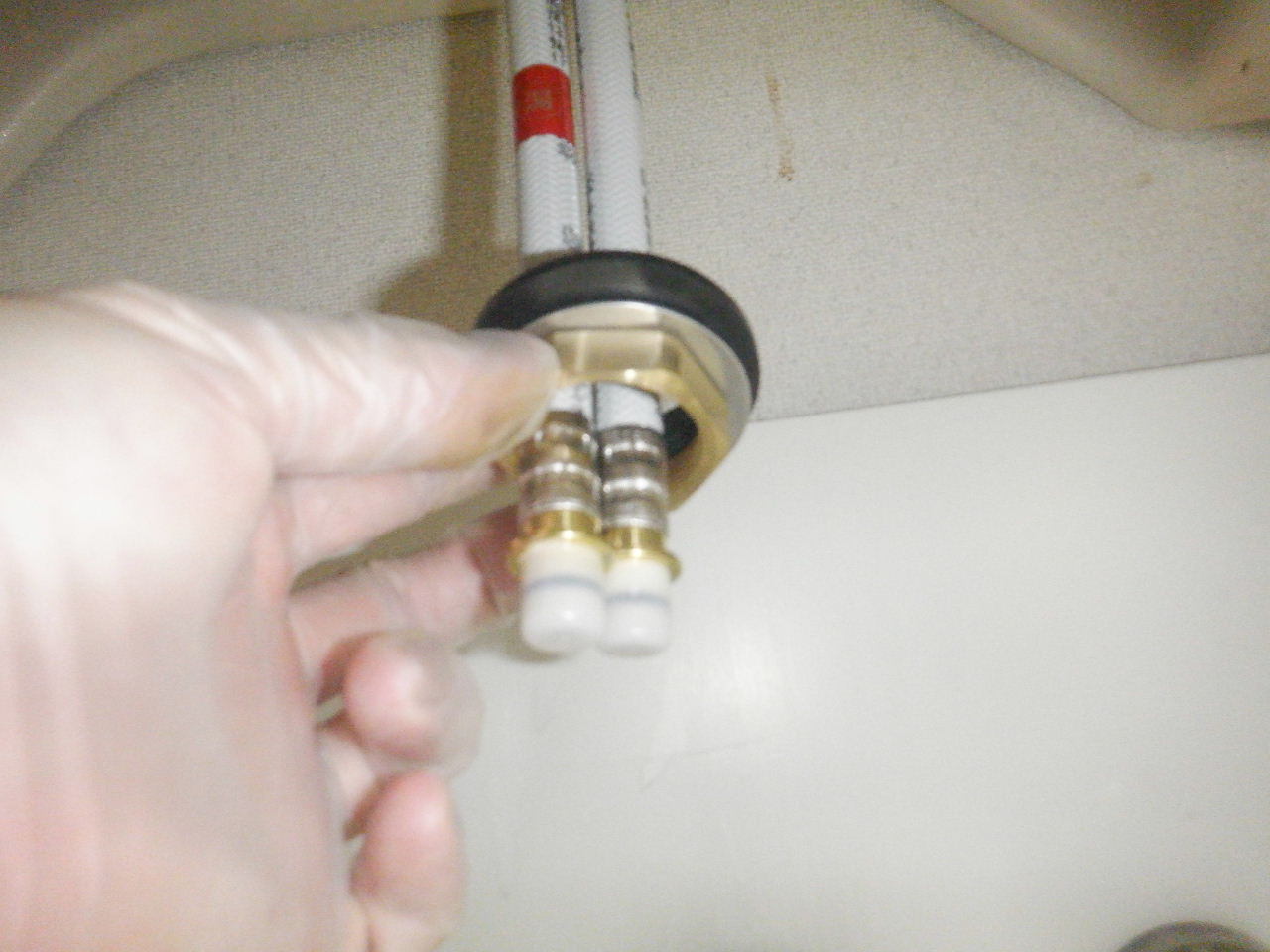 INAX SF-35S【本体後継品へ交換、ｶｰﾄﾘｯｼﾞ品番情報】ｼﾝｸﾞﾙﾚﾊﾞｰ洗髪ｼｬﾜｰ水栓＜水が止まらない、ｼｬﾜｰ･ｶﾗﾝの切替が出来ない＞ 水栓本体交換方法 | あなたにも出来る ...
