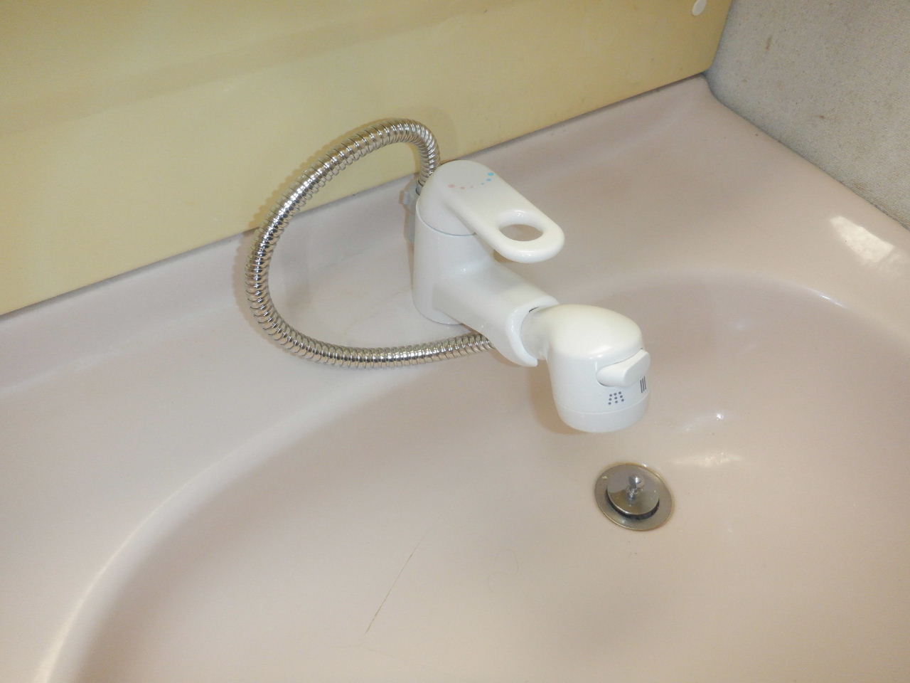 INAX(LIXIL) SF-45S（ｶｰﾄﾘｯｼﾞ、ﾚﾊﾞｰﾊﾝﾄﾞﾙ、ｼｬﾜｰﾎｰｽ・ﾍｯﾄﾞ品番）洗面ｼﾝｸﾞﾙﾚﾊﾞｰ洗髪ｼｬﾜｰ水栓＜水漏れ修理＞ | あなたにも出来るかも？水道修理のブログ