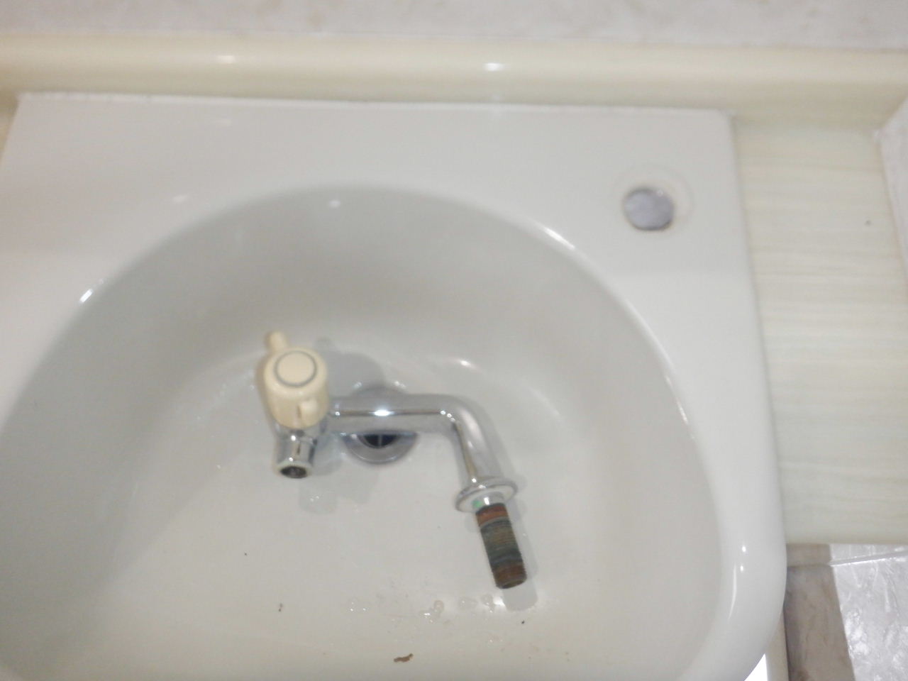 INAX LF-501-CU【本体後継品へ交換】手洗い用立水栓＜水が止まらない＞修理方法 | あなたにも出来るかも？水道修理のブログ