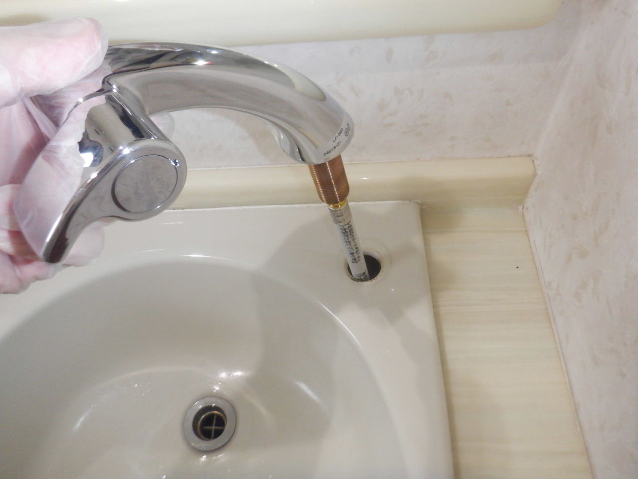 INAX LF-501-CU【本体後継品へ交換】手洗い用立水栓＜水が止まらない＞修理方法 | あなたにも出来るかも？水道修理のブログ