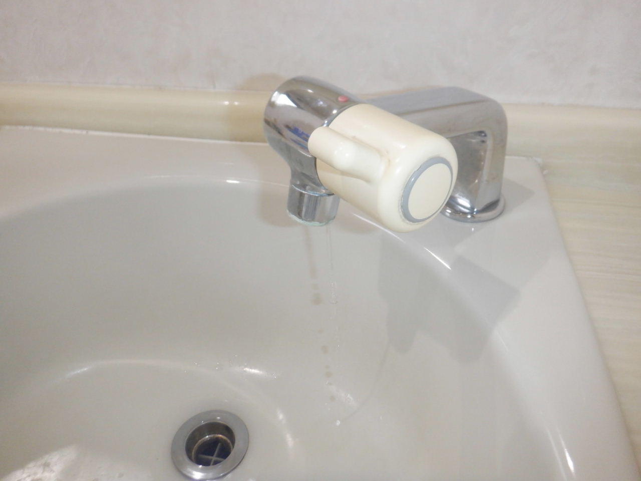 INAX LF-501-CU【本体後継品へ交換】手洗い用立水栓＜水が止まらない＞修理方法 | あなたにも出来るかも？水道修理のブログ