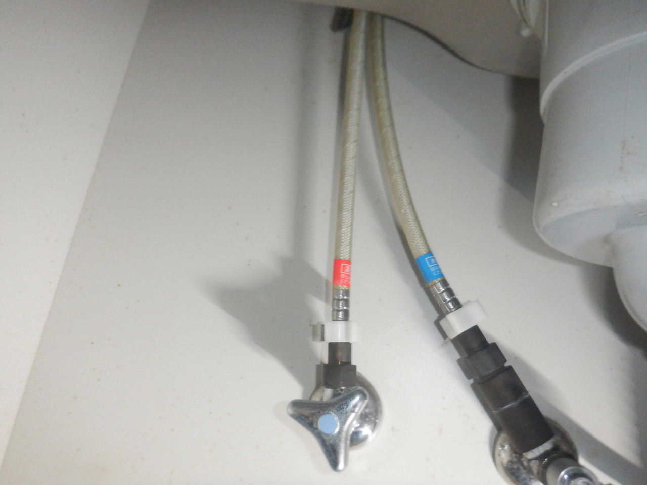 KVK KM556【ｶｰﾄﾘｯｼﾞ交換、本体交換、後継品・代替品】 ｷｯﾁﾝ 台付ｼﾝｸﾞﾙﾚﾊﾞｰ水栓＜水が止まらない＞ | あなたにも出来るかも？水道修理のブログ