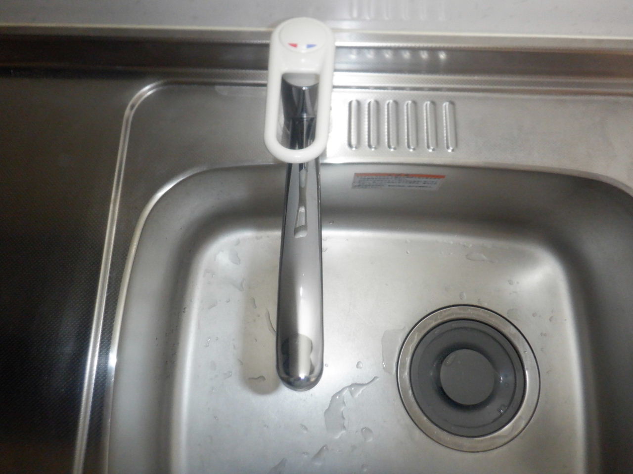 MYM FA237-047【ｶｰﾄﾘｯｼﾞ交換、本体取り外し方・後継品・代替品へ交換】ｷｯﾁﾝ台付ｼﾝｸﾞﾙﾚﾊﾞｰ水栓＜水が止まらない＞修理方法 ※ﾄｽﾃﾑ製ｷｯﾁﾝ | あなたにも出来るか ...