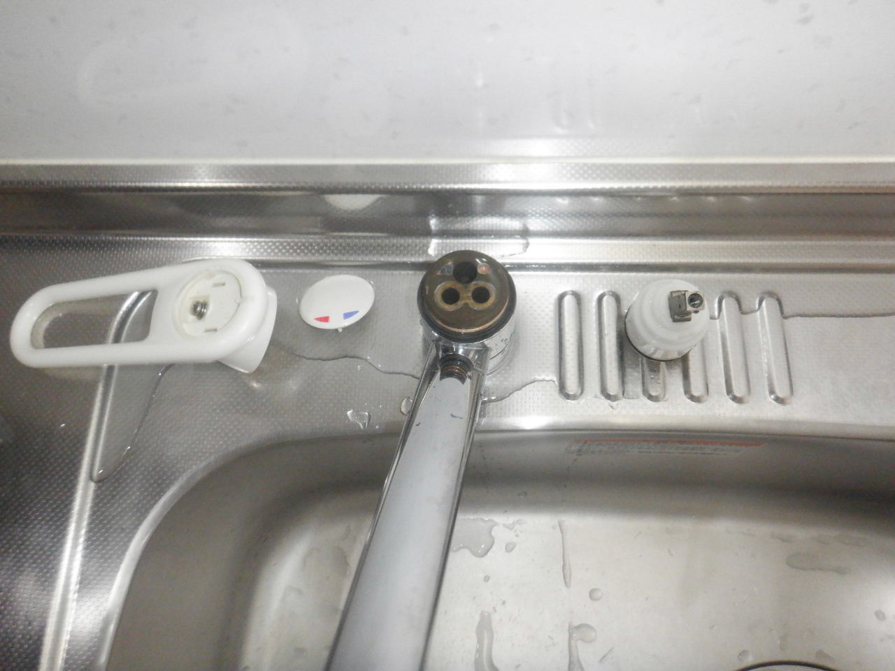 MYM FA237-047【ｶｰﾄﾘｯｼﾞ交換、本体取り外し方・後継品・代替品へ交換】ｷｯﾁﾝ台付ｼﾝｸﾞﾙﾚﾊﾞｰ水栓＜水が止まらない＞修理方法 ※ﾄｽﾃﾑ製ｷｯﾁﾝ | あなたにも出来るか ...