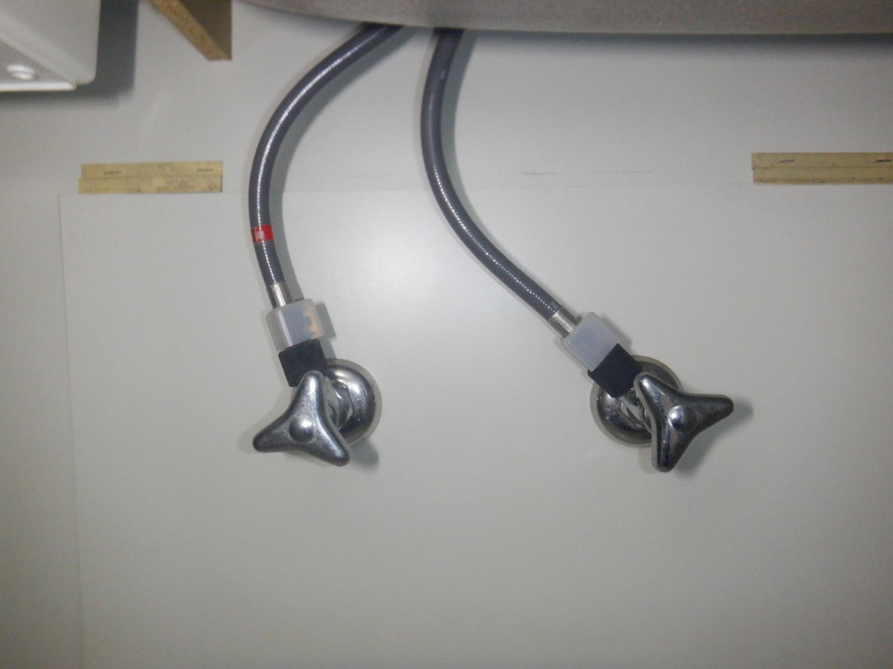 MYM FA237-047【ｶｰﾄﾘｯｼﾞ交換、本体取り外し方・後継品・代替品へ交換】ｷｯﾁﾝ台付ｼﾝｸﾞﾙﾚﾊﾞｰ水栓＜水が止まらない＞修理方法 ※ﾄｽﾃﾑ製ｷｯﾁﾝ | あなたにも出来るか ...