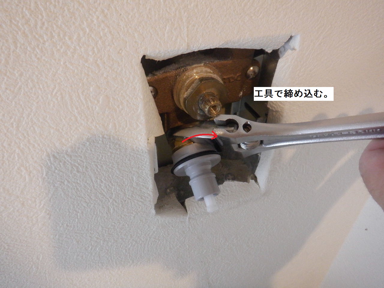 ﾀﾌﾞﾁ(TBC）SP1100S【ｶﾌﾟﾗｰｾｯﾄ交換、ｶｰﾄﾘｯｼﾞ交換】 洗濯水栓(埋込式）ﾌﾗｯﾄｼﾘｰｽﾞ 修理方法 | あなたにも出来るかも？水道修理のブログ