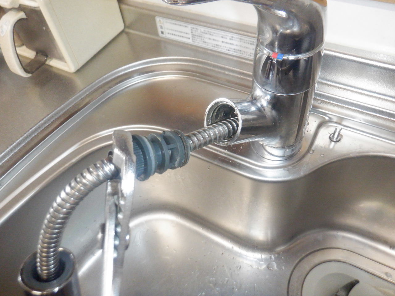 INAX JF-2450SX(JW) 【ﾊﾞﾙﾌﾞｶｰﾄﾘｯｼﾞ交換、ｼｬﾜｰﾎｰｽ交換方法】浄水器内蔵ｼﾝｸﾞﾙﾚﾊﾞｰ水栓